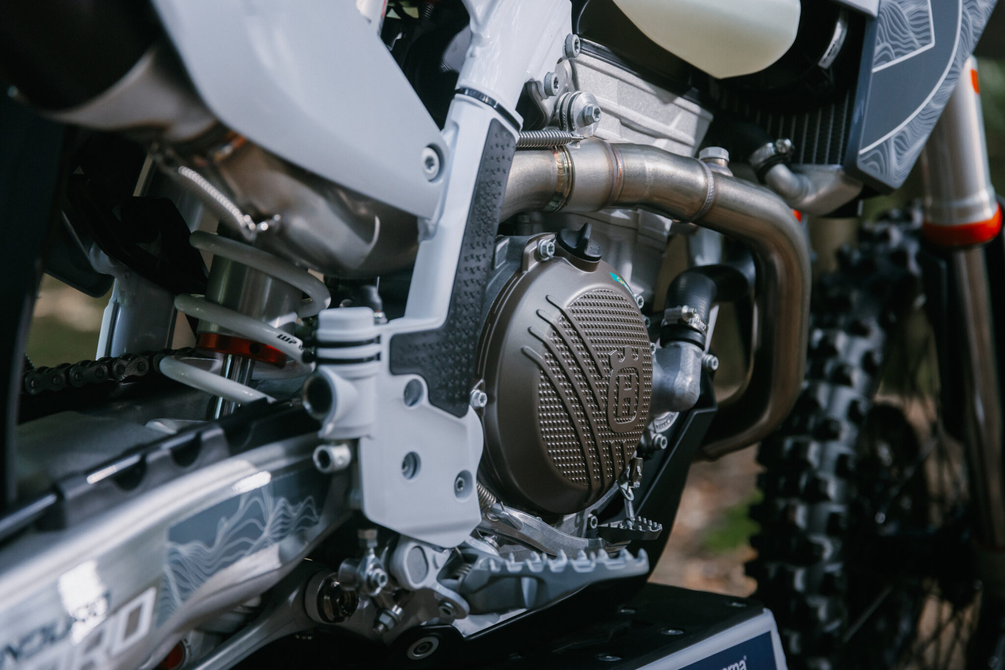 Husqvarna Unveils 2026 Pro Enduro Line-Up: TE 300 Pro & FE 350 Pro ...